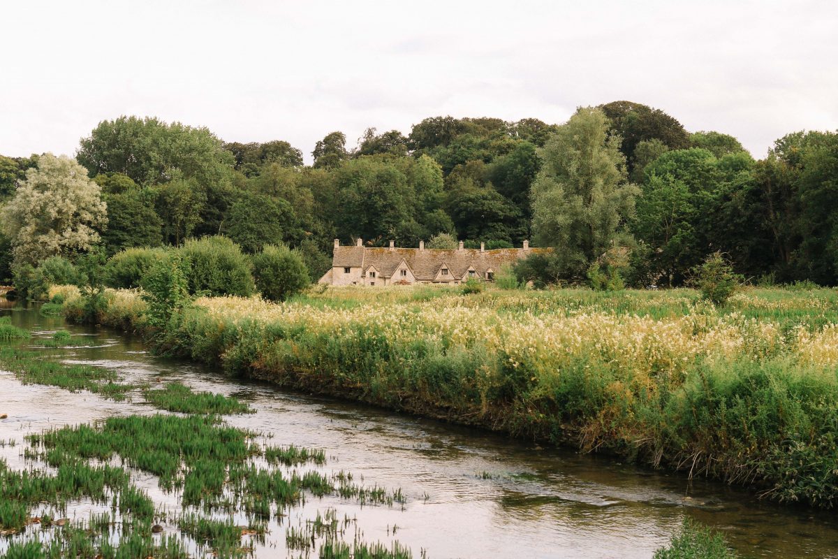 Luxury Cotswold Cottages: A Stay at the Beautiful Ivy Cottage